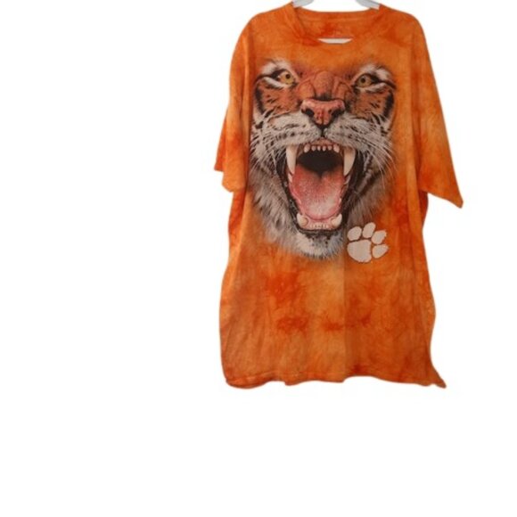 The Mountain | Shirts | The Mountain Mens Unisex Roaring Tiger Graphic ...
